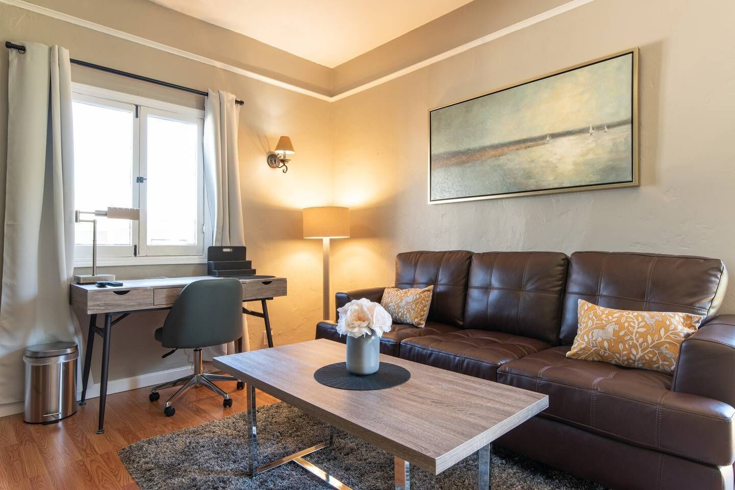 Stylish Apt Close To Old Town And Rose Bowl - Pasadena, CA