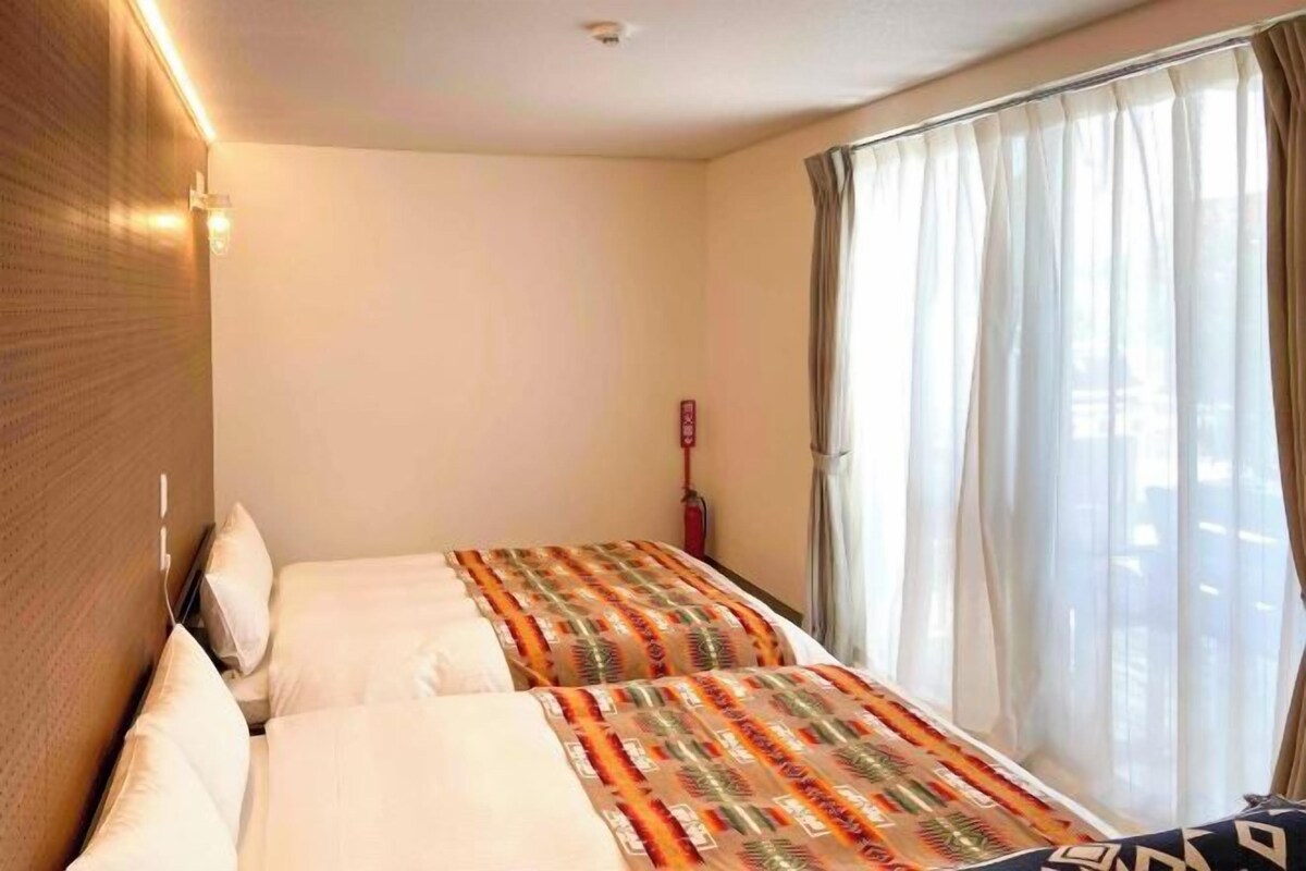 2 quartos, Wi-fi grátis, roupa de cama fornecida 