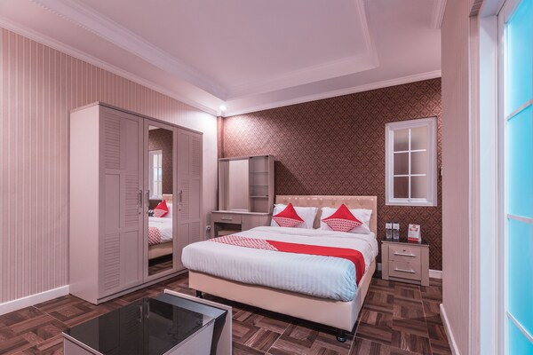 Capital O 371 Kwitang Guest House - Giacarta