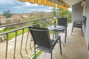 Apartamento, 2 quartos, não fumadores | Terraço/pátio interior