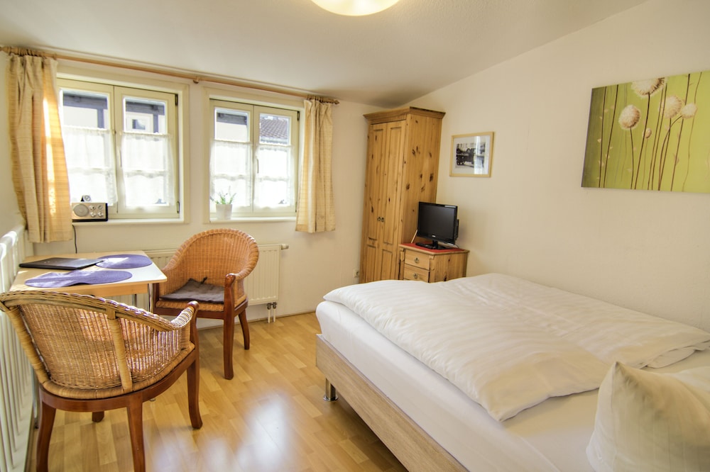 Kutscherhäuschen - Kleines Häuschen Auf Zwei Ebenen - Harz