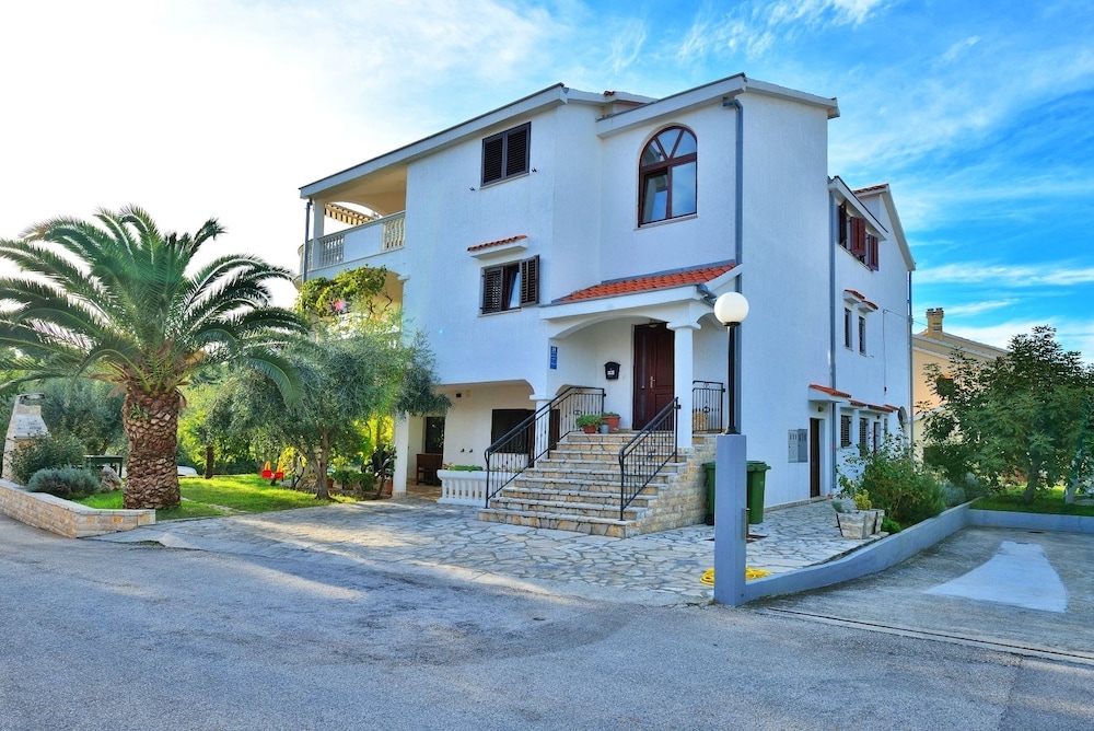 Ina Apartments - Zadar