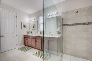 Casa, 6 quartos | Casa de banho