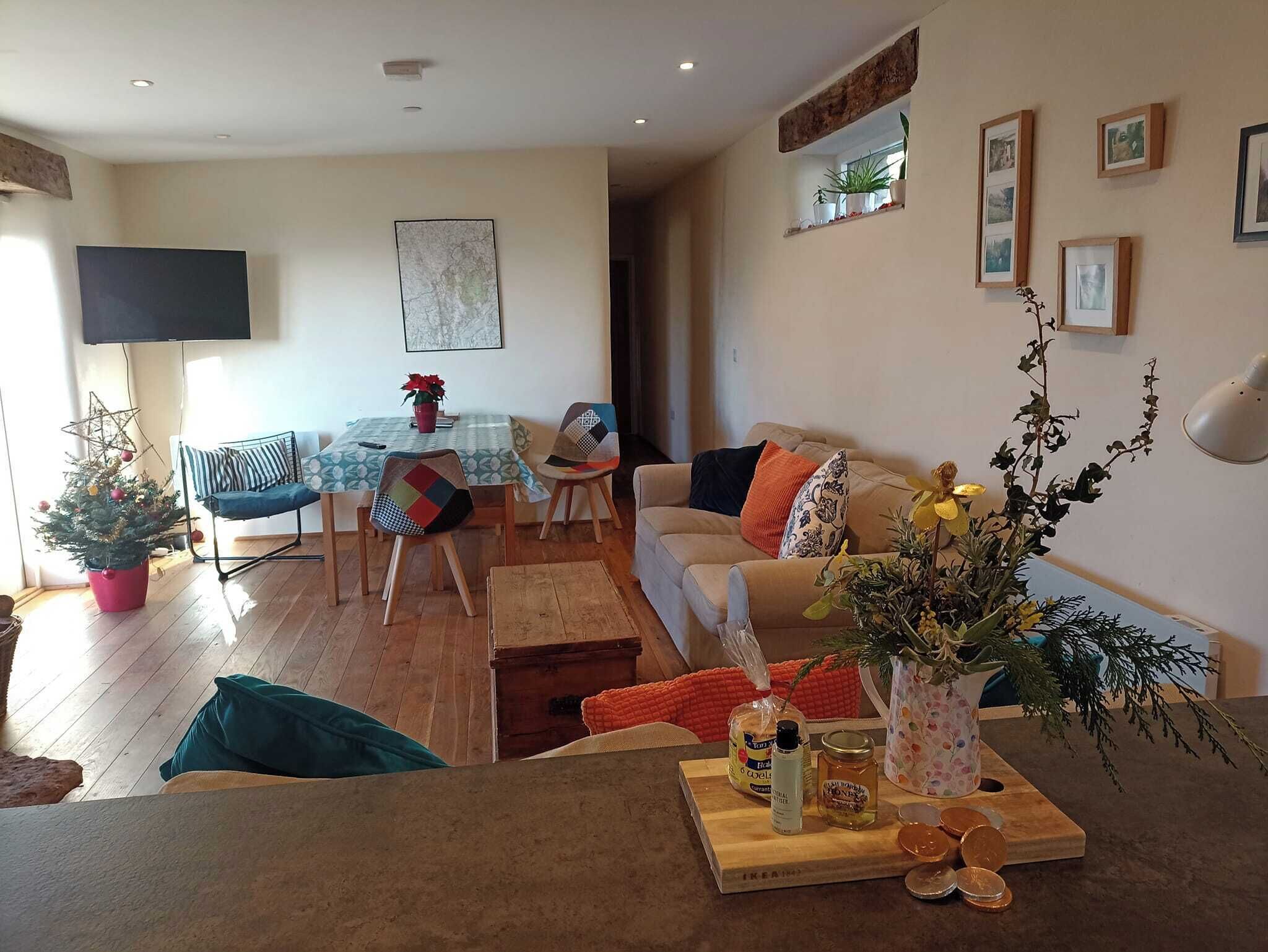 Beautifully Converted Stone Barn With Lovely Views Of The Welsh Borders - Symonds Yat