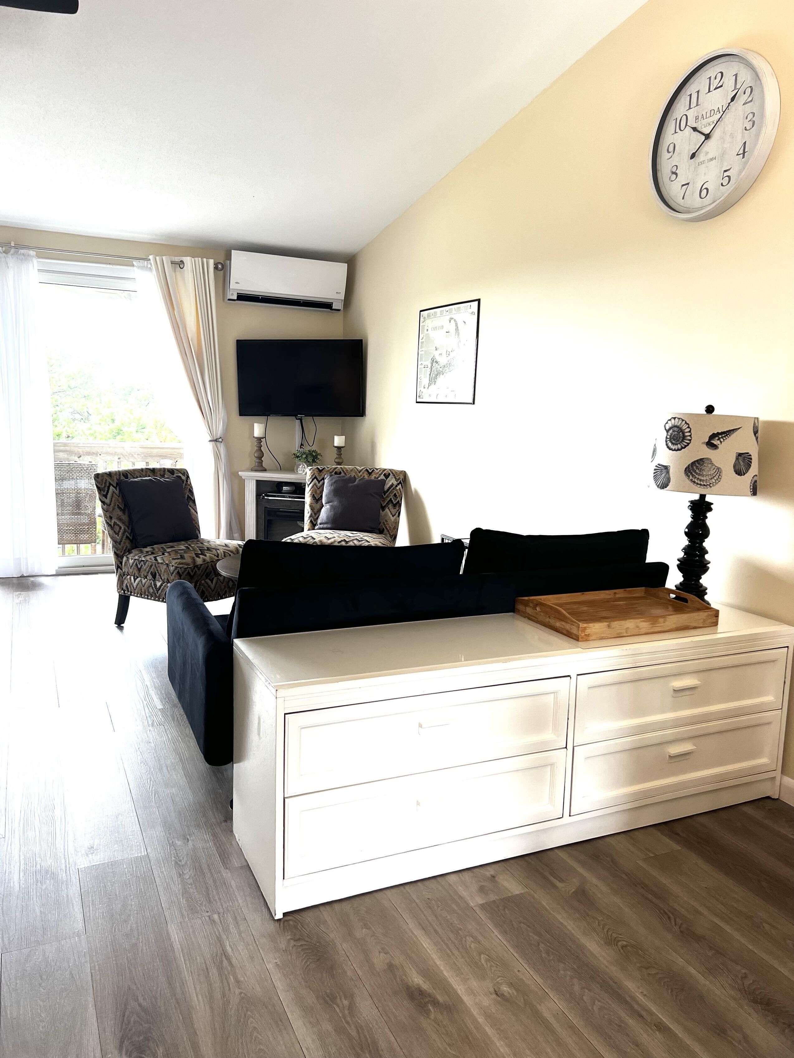 Unit #22 - 2nd Floor Deluxe Efficiency,  Private Deck With Distant Bay Views - Truro, MA