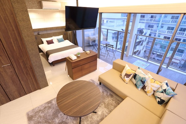 Tabinoteitaku Okinawa Naha - Naha