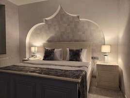 Quarto família | Roupas de cama premium, camas com colchões pillow-top