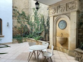 Quarto triplo clássico | Terraço/pátio