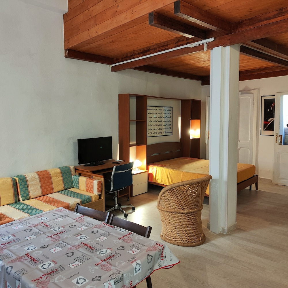 Centro Histórico De Seaview Tipical House "Marina" Transfer Y Wifi Gratis - Cagliari