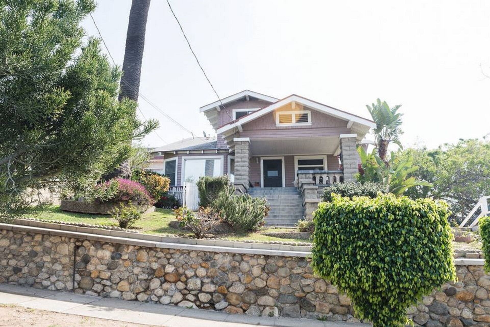 22 Party Houses To Rent For One Night In Los Angeles - | Trip101