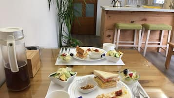 Pequeno-almoço inspirado na cozinha local diário incluído