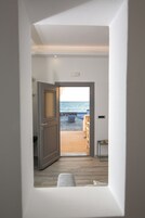 Roupa de alta qualidade, cofre no quarto, com decoração personalizada 