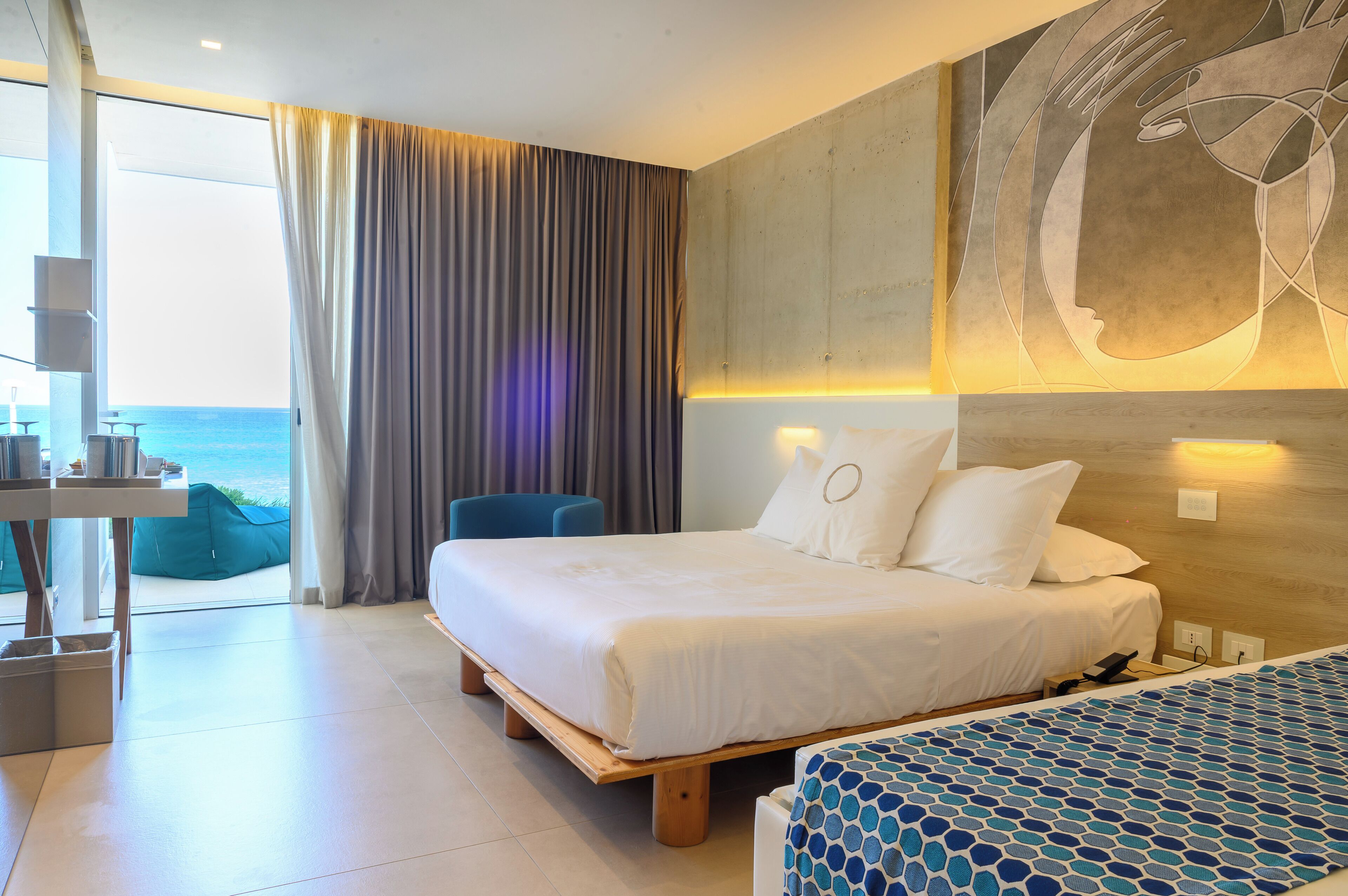 Suite Superior | Roupa de alta qualidade, edredões de penas 