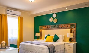 Quarto Standard, 1 cama king-size | 1 quarto, ferro/tábua de engomar, Wi-fi grátis, roupa de cama fornecida 