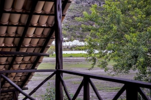 Apartamento luxo, vista para a montanha | Sacada