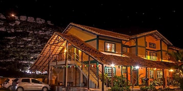 Fachada da propriedade