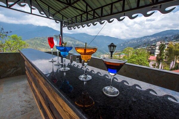 Mount Himalayan Hotel - Gangtok
