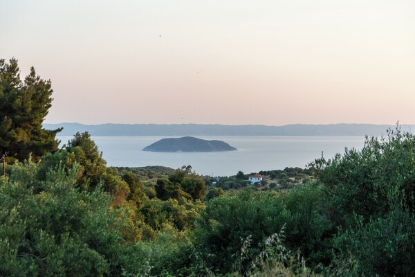 Oreiades  Parthenon - Halkidiki