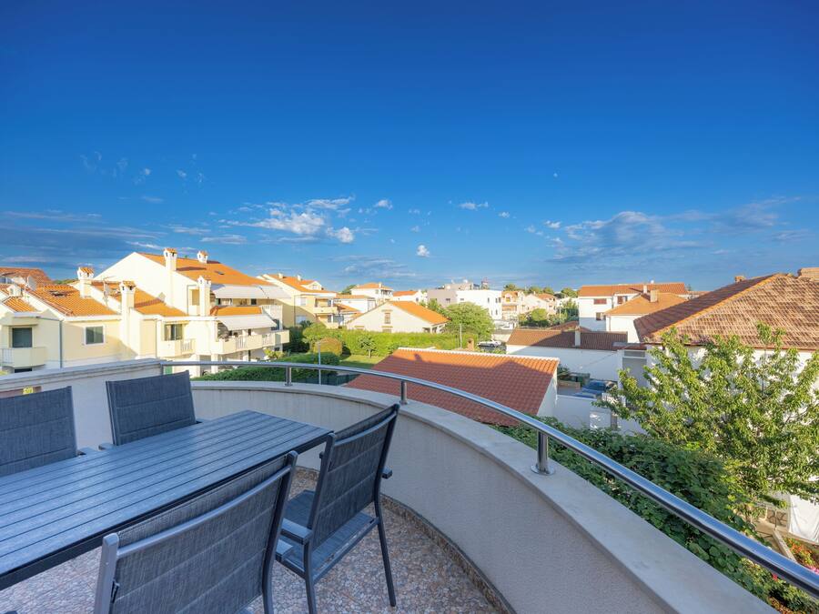 Apartamento Panorâmico, 1 cama queen-size e sofá-cama, Vista para a cidade | Terraço/pátio interior