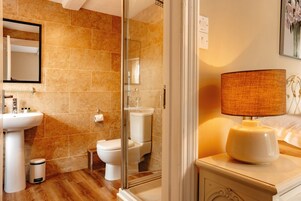 Quarto casal luxo, suíte | Banheiro