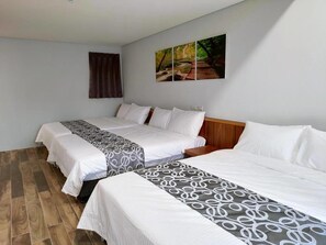 Quarto superluxo (Six-Person) | Escrivaninha, quartos à prova de som, Wi-Fi de cortesia, roupa de cama