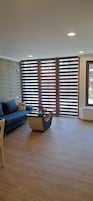 Apartamento | Cortinas/cortinados opacos, ferro/tábua de engomar, Wi-fi grátis