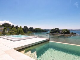 Piscina exterior, da(s) 9:00 à(s) 21:00, espreguiçadeiras 