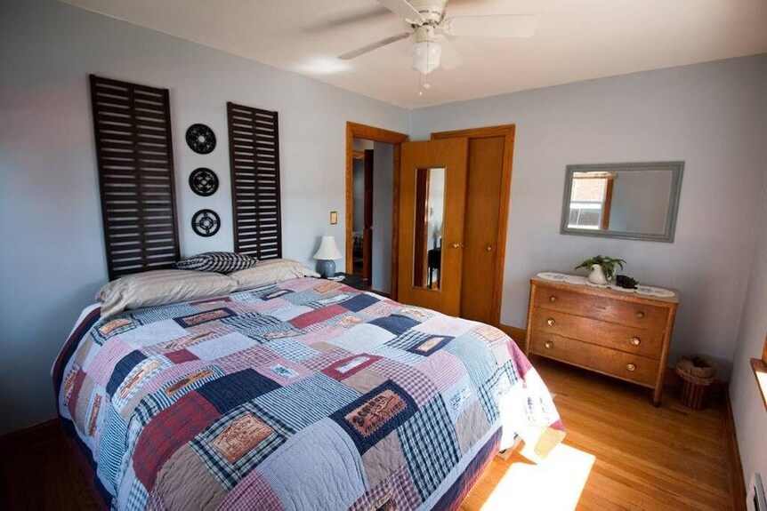 The Cabin In Town - 오언즈버러