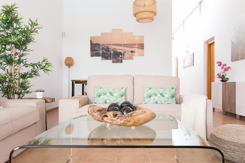 Unieke Familievilla Met Ongelooflijk Uitzicht En Verwarmd Privézwembad - Caleta de Fuste