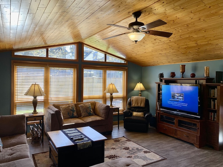 Large Family Cottage In Grand Bend - Grand Bend