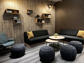 Televisor de ecrã plano de 42 polegadas com canais digitais, televisor 