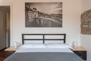 Apartamento | Cortinas/cortinados opacos, Wi-fi grátis, roupa de cama fornecida 
