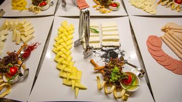 Buffet de pequeno-almoço