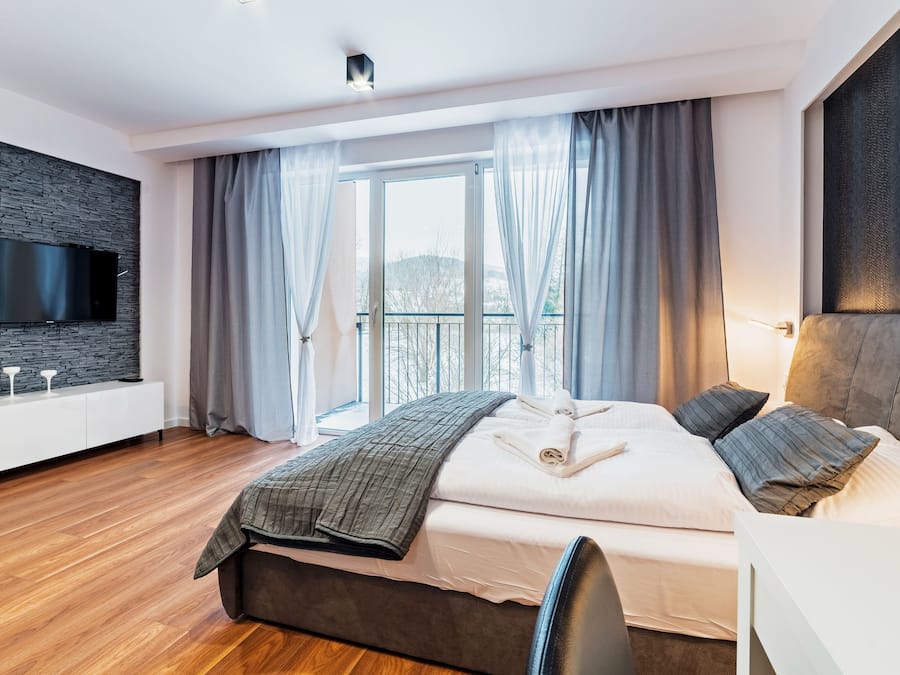 Estúdio (21) | Secretária adequada para computadores portáteis, ferro/tábua de engomar