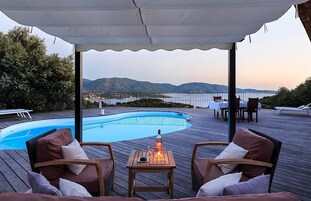 Villa Comfort, 2 quartos, vista para o mar | Terrenos do alojamento