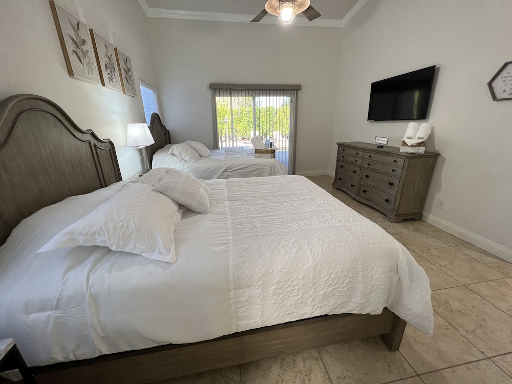 Das Perfekte Haus Mit 4 Schlafzimmern, Um Jeden Gast Zu Unterhalten - Palm Springs, CA