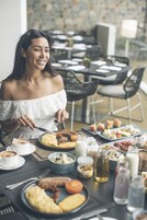 Pequeno-almoço tipo buffet diário incluído 