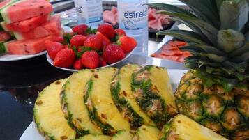 Buffet de pequeno-almoço