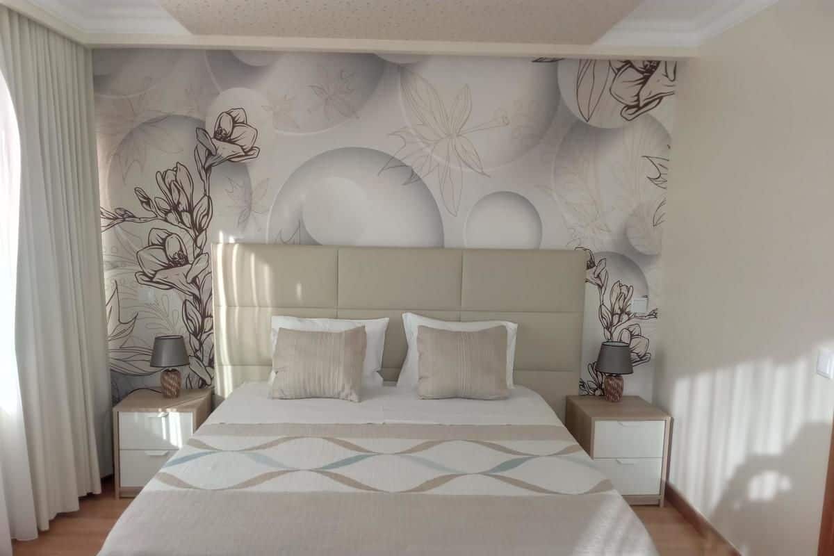 1 quarto, frigobar, cofres nos quartos, cortinas blackout