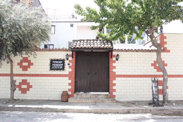 Tuncay Pension - İzmir Il