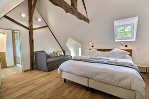 Quarto quádruplo família | Roupas de cama premium