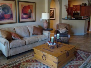 Rustic 2 Bedroom Condo minutes away from the Arizona Lifestyle ...