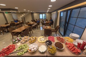 Quarto casal standard | Buffet de café da manhã | Café da manhã com buffet grátis todos os dias