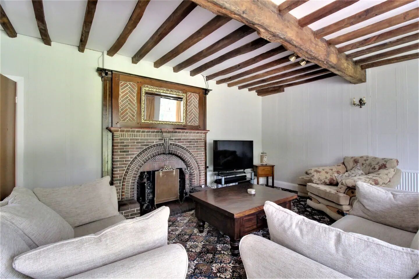 10 Best Cabins With Hot Tub Near Chester, UK - Updated 2024 | Trip101