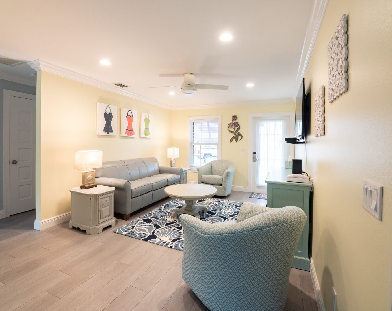 Recently Renovated Luxury Ground Floor Island Home Close To Beach!o Sleeps 4 - Anna Maria, FL