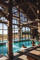 Sauna, banho turco, massagens musculares profundas 