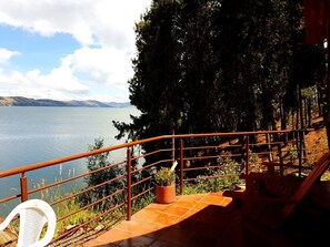 Cabana de Madeira Tradicional, vista para o lago, junto ao lago | Vista para o lago