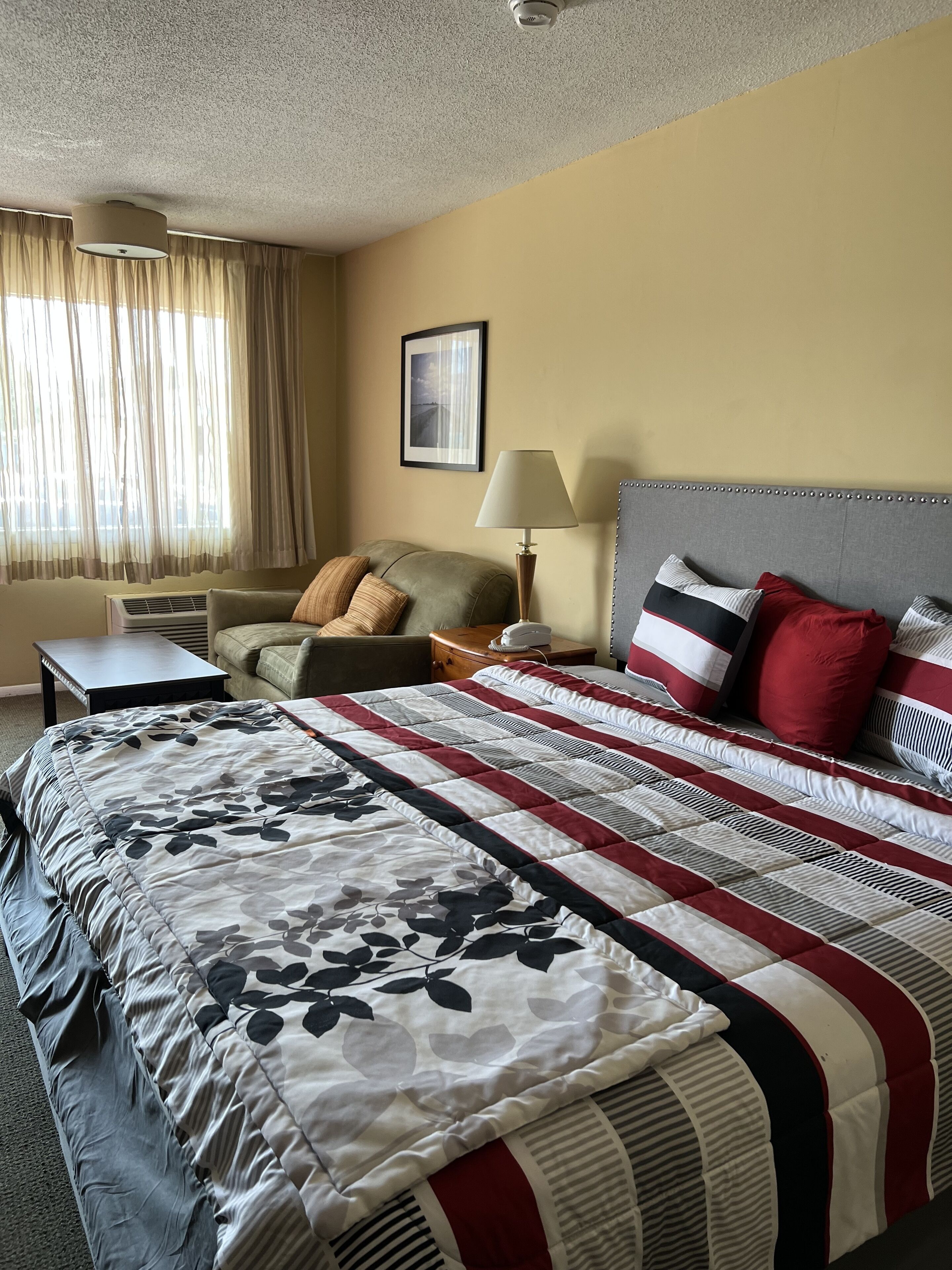 Suite-Estúdio Comfort | Com decoração personalizada, com mobília individualizada, secretária 