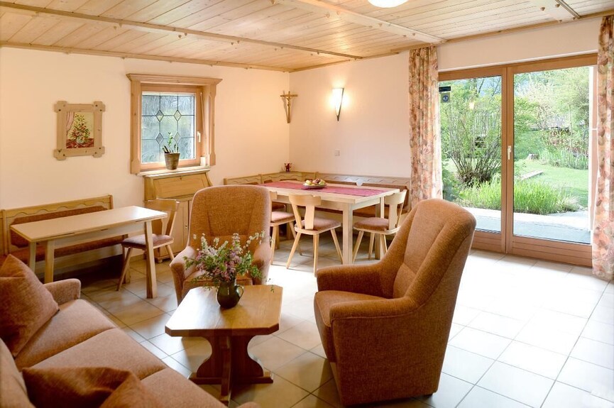 Ideale Ferienwohnung Für Einen Urlaub Mit Freunden Oder Großfamilie - Drachselsried