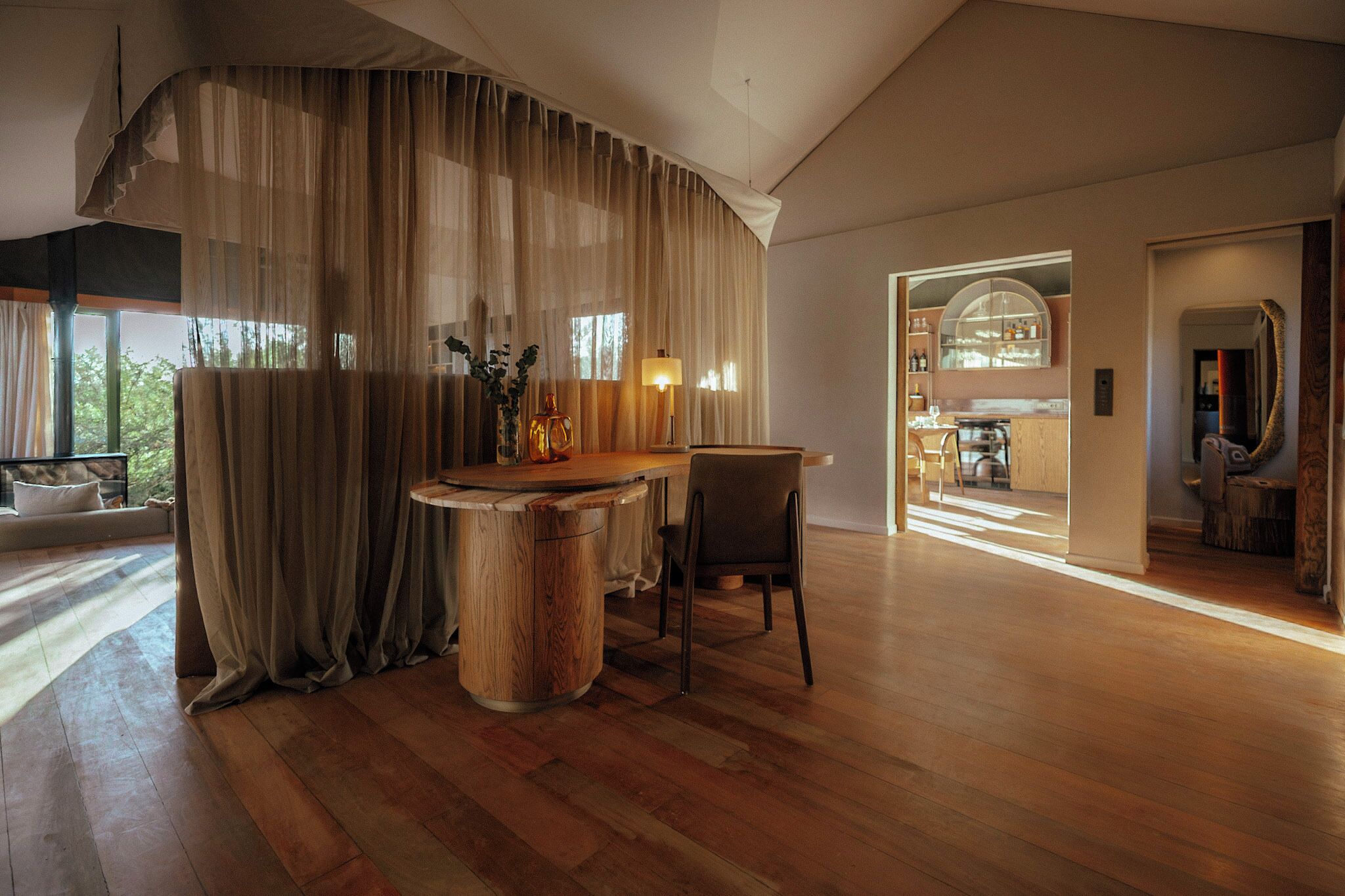 Tenda de Luxo | Lençóis de algodão egípcio, roupa de alta qualidade, minibar 